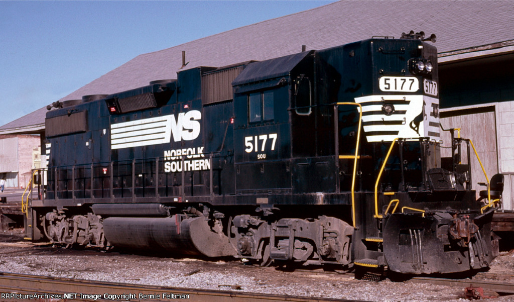 Norfolk Southern GP38-2 #5177 tied down on the House Track by the depot